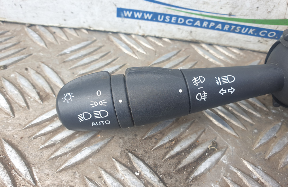 Renault Clio Mk4 Headlight Relay Location at Robert Churchill blog