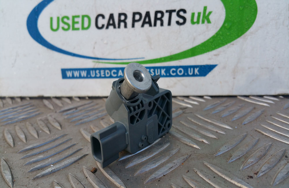 Renault Clio MK4 drivers side impact crash sensor | Used Car Parts UK