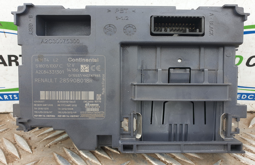 Renault Clio MK4 ignition key reader and card | Used Car Parts UK