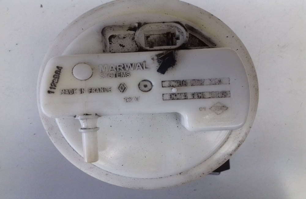 Renault Clio MK2 electric fuel pump 8200057324 | Used Car Parts UK
