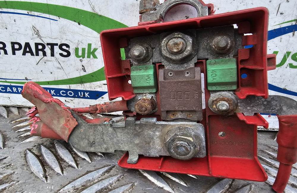 Renault Master Van MK2 Battery Fuses Terminal | Used Car Parts UK