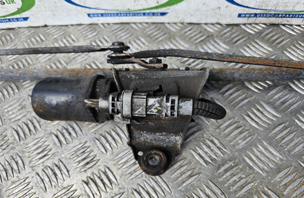 Renault Master Van MK2 Front Wiper Motor | Used Car Parts UK