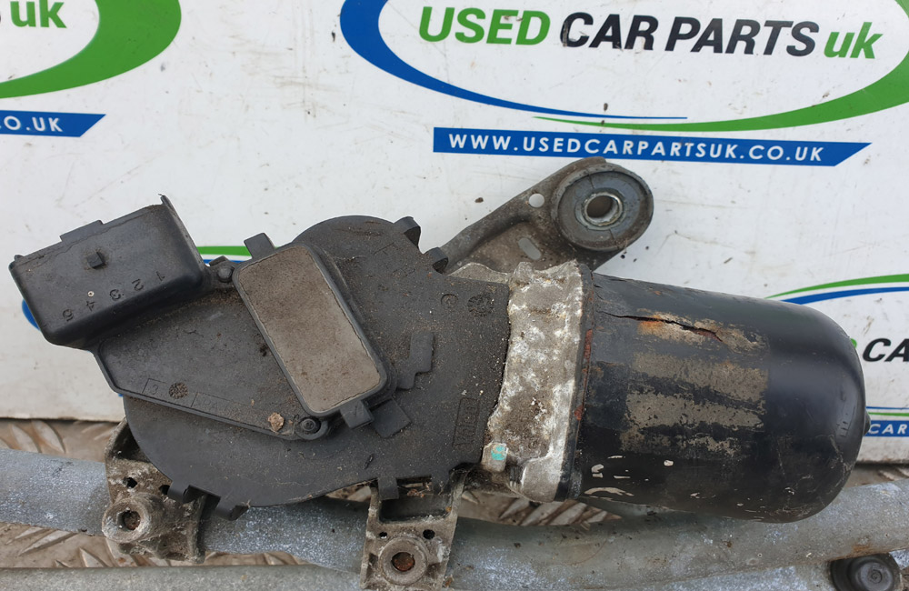 Renault Megane MK2 Convertible wiper motor | Used Car Parts UK