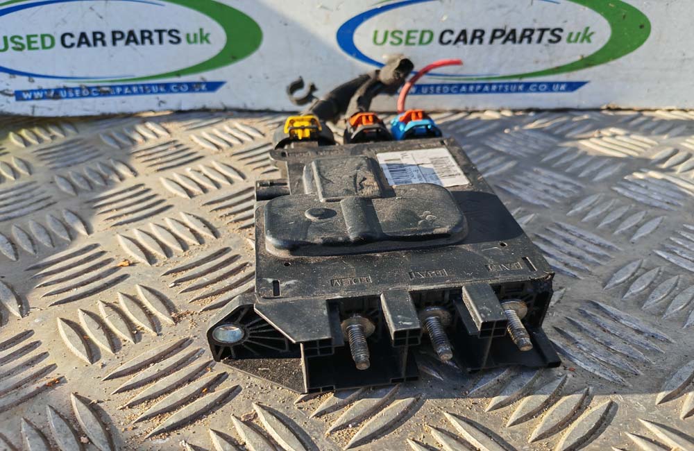 Renault Megane MK3 Battery Fuse Box 243800011R | Used Car Parts UK