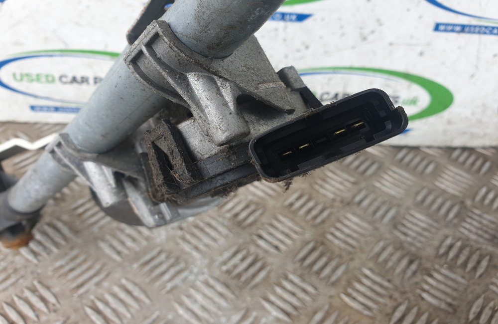 Renault Megane 2008-2013 Front Wiper Motor | Used Car Parts UK