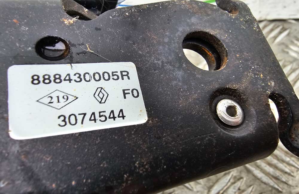 Renault Megane MK3 Rear Left Double Seat Belt Buckle | Used Car Parts UK
