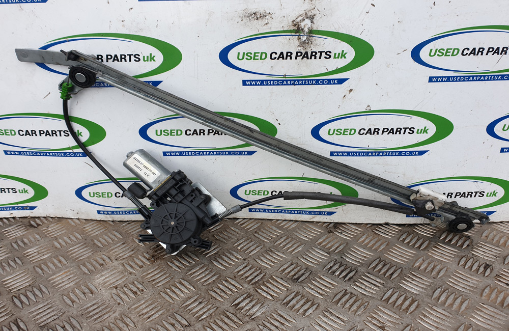 Renault Trafic MK2 window regulator front right | Used Car Parts UK