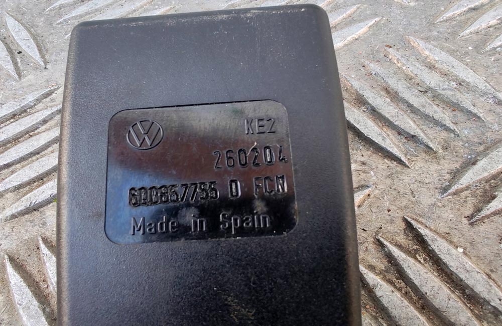 Seat Ibiza MK2 Seat Belt Buckle Front Left 6Q0857755D | Used Car Parts UK