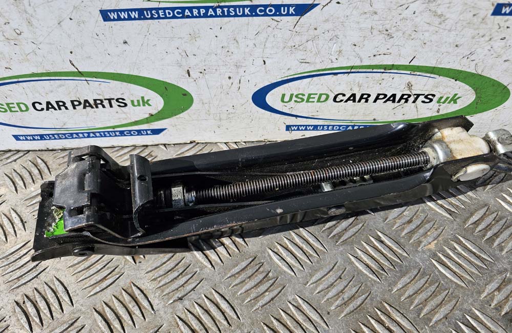 Skoda Octavia 09-12 Wheel Jack 1K0011031K | Used Car Parts UK