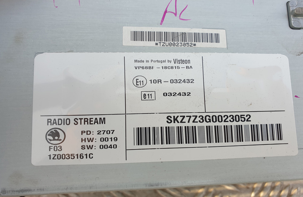 Skoda Octavia MK2 CD player Stream MP3 | Used Car Parts UK