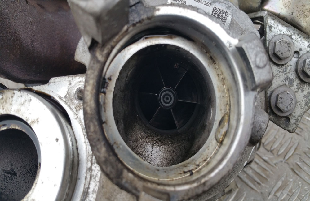 Skoda Octavia 2.0 TDI turbo charger 04L253010 | Used Car Parts UK