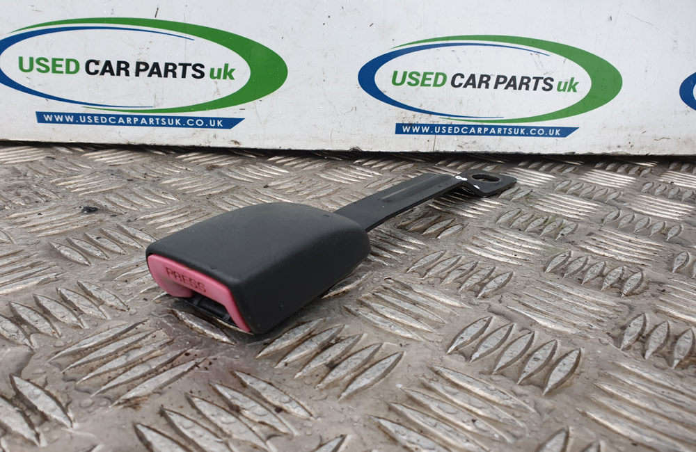 Suzuki Swift 2005-2010 seat belt stalk buckle left | Used Car Parts UK