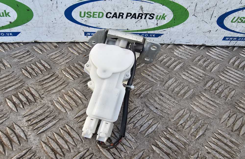 Suzuki Swift MK3 Boot Tailgate Catch Latch Lock | Used Car Parts UK