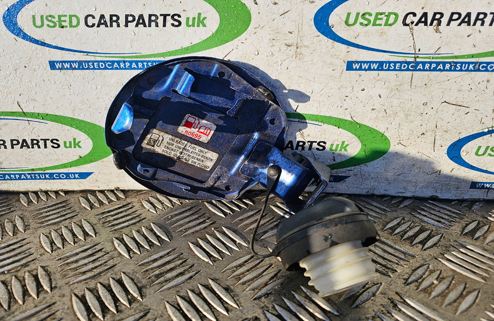 Suzuki Swift MK3 Blue Petrol Fuel Flap Cover Cap | Used Car Parts UK