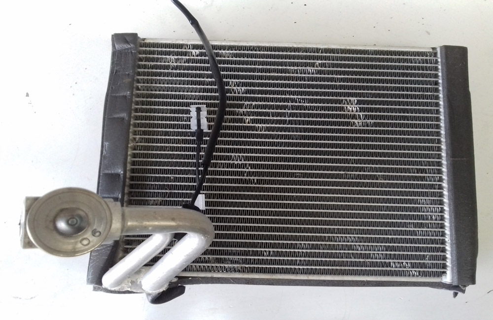 Suzuki Swift air con matrix radiator 2012 | Used Car Parts UK