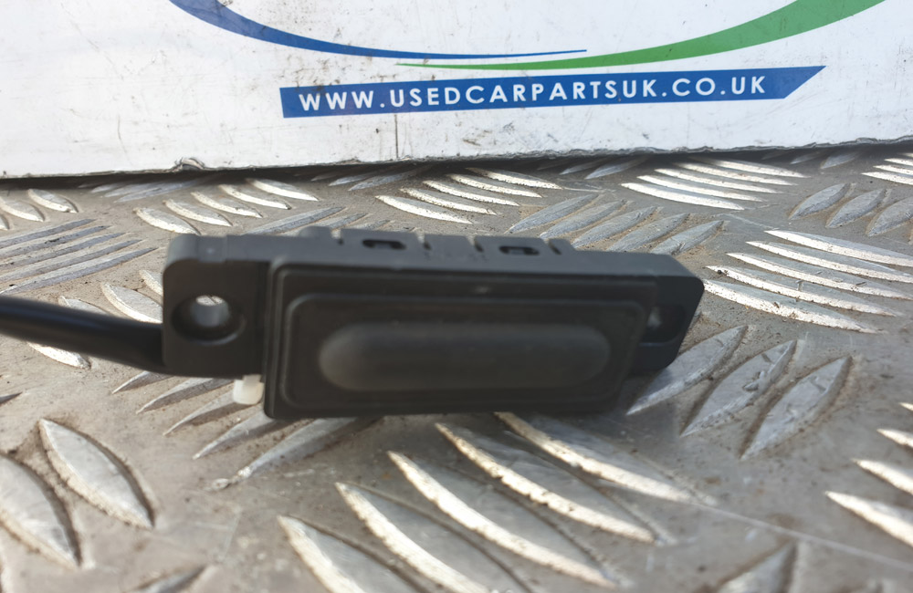Suzuki Swift boot tailgate release switch | Used Car Parts UK