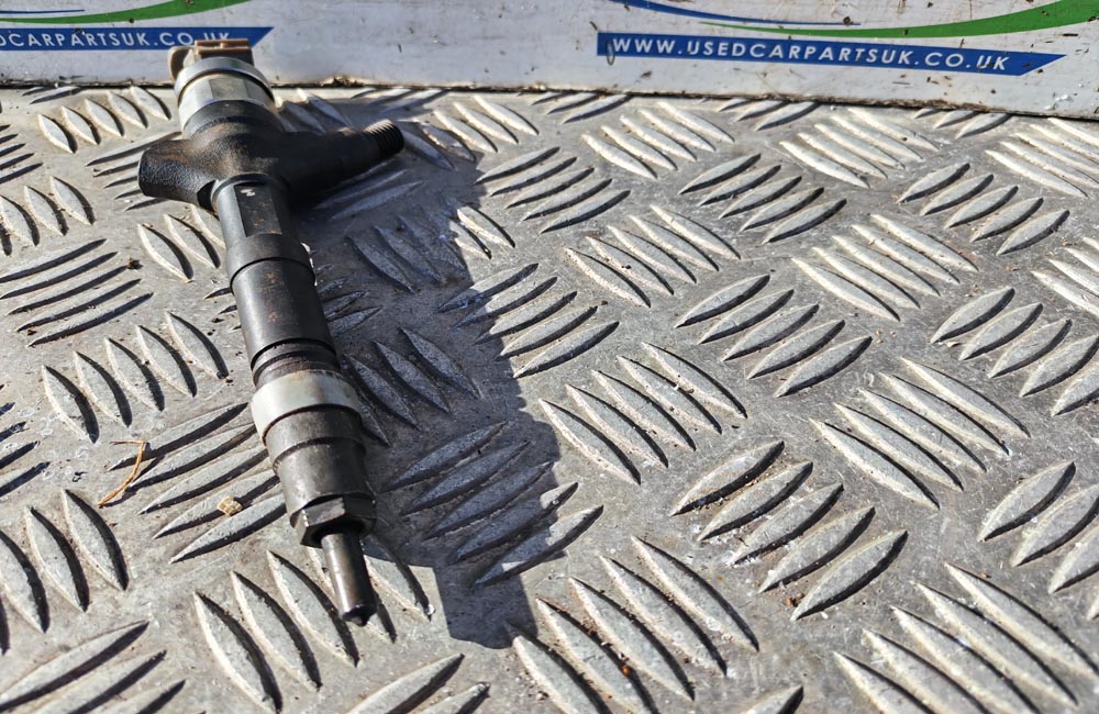 Toyota Avensis D4D Denso Injector 23670-0G010 | Used Car Parts UK