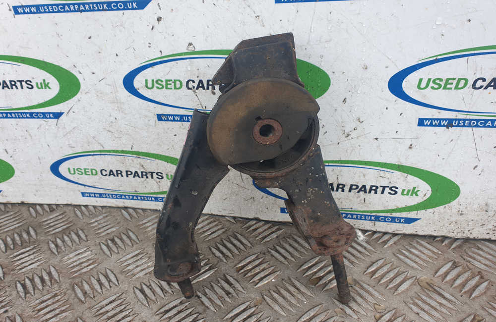 Toyota Avensis MK2 lower rear gearbox mount auto | Used Car Parts UK