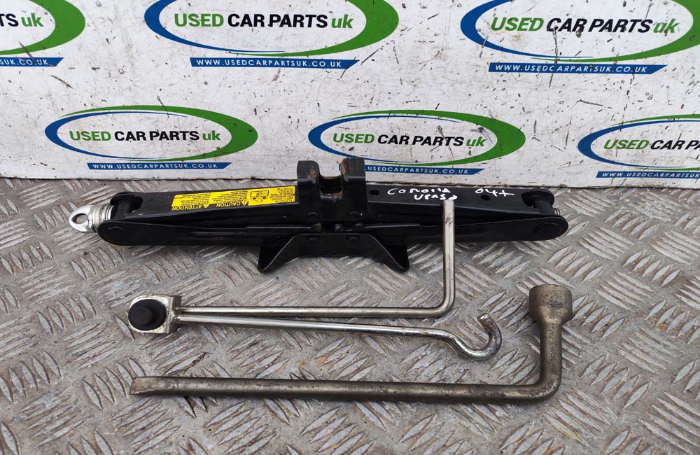 Toyota Corolla Verso Wheel Jack Brace 09111-0F020 | Used Car Parts UK