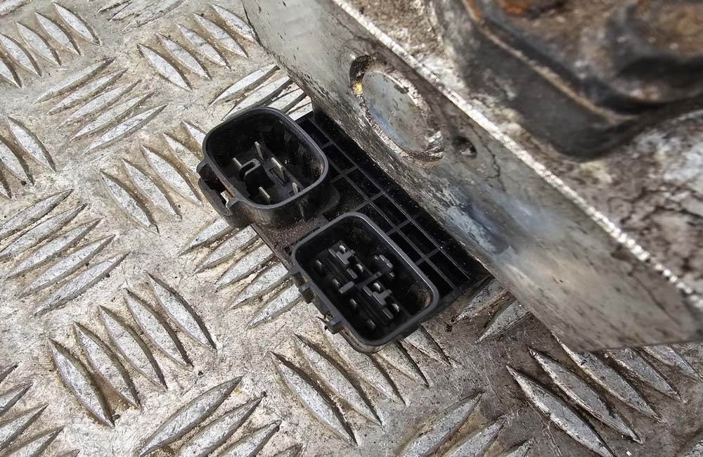 Toyota Hiace ABS Pump ECU 44510-26030 | Used Car Parts UK