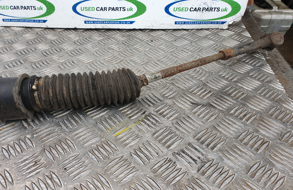 Toyota Hiace van power steering rack | Used Car Parts UK
