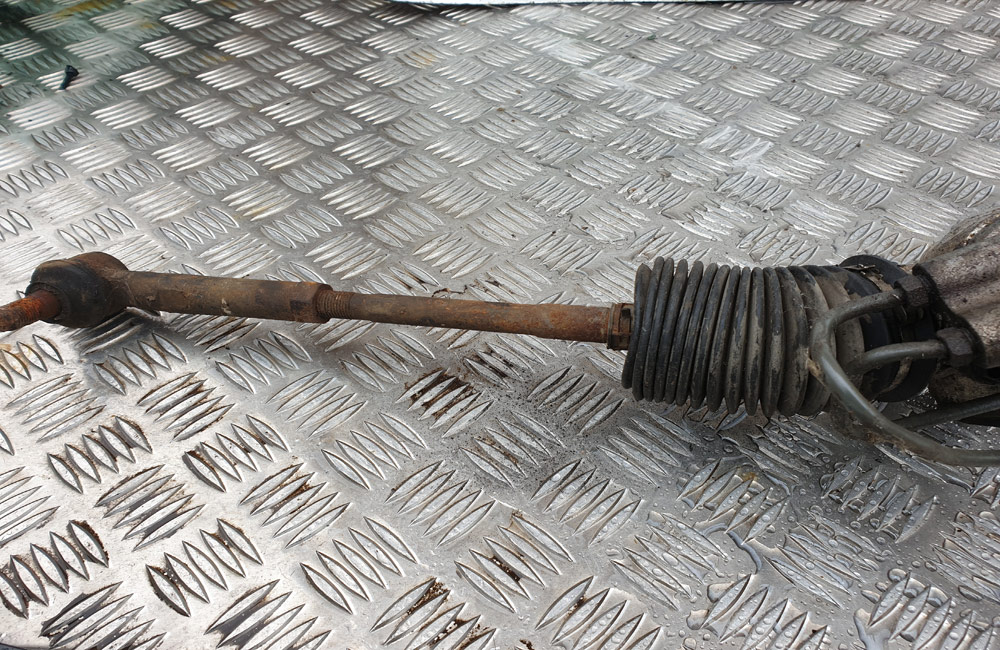 Toyota Hiace van power steering rack | Used Car Parts UK