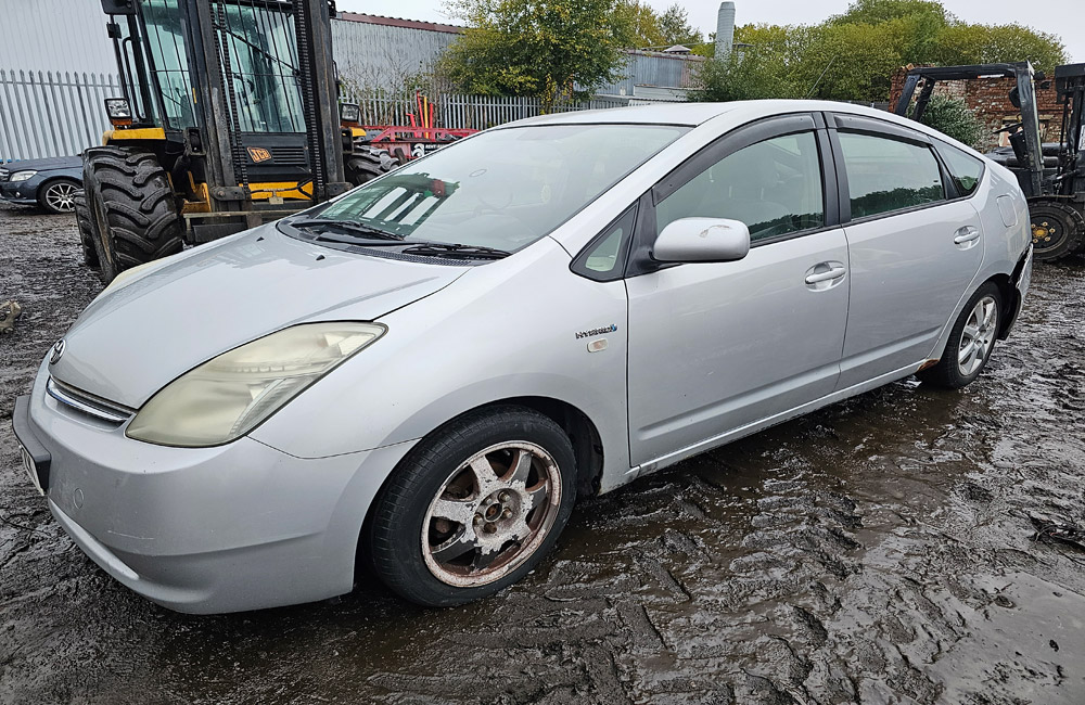 Toyota Prius MK2 Boot Tailgate Catch Lock Motor | Used Car Parts UK