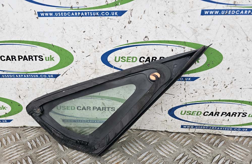 Toyota Prius MK2 Vented Front Right Quarter Window | Used Car Parts UK