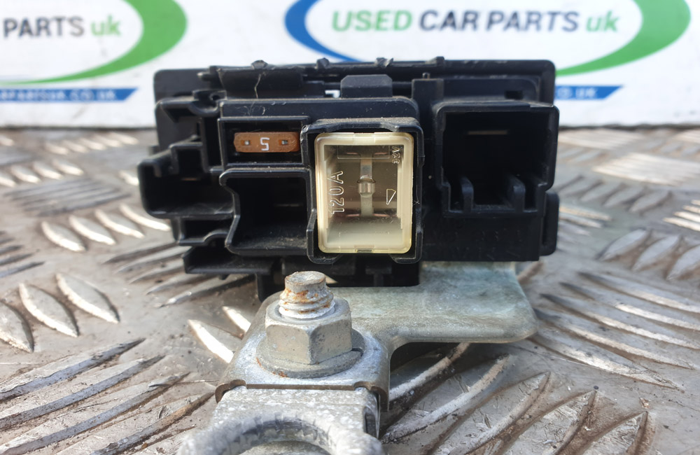 Toyota Prius MK2 120 amp battery terminal fuse | Used Car Parts UK