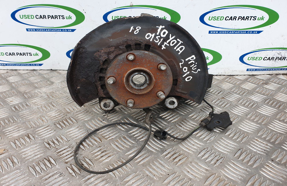 Toyota Prius 2009-2016 wheel hub front right | Used Car Parts UK