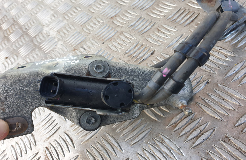 Toyota Yaris D4D boost pressure solenoid | Used Car Parts UK