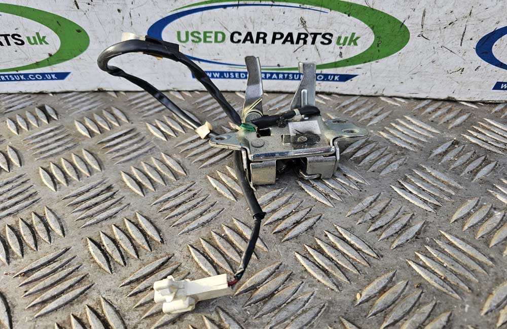 Toyota Yaris MK1 Boot Catch Latch Mechanism | Used Car Parts UK