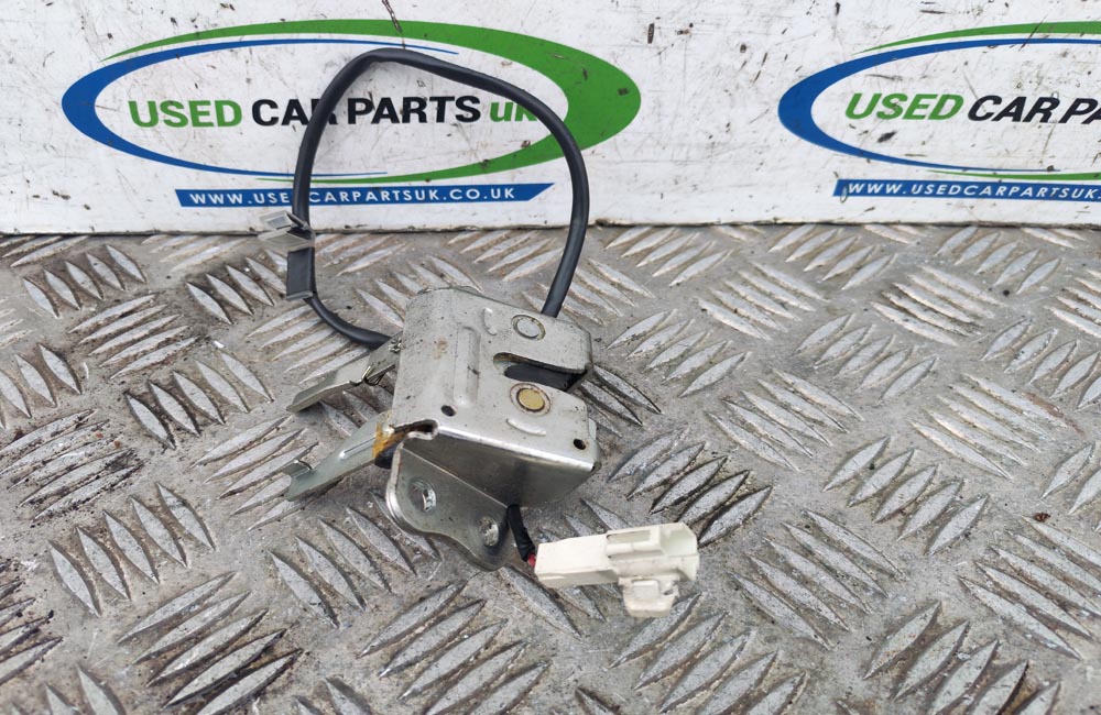 Toyota Yaris MK1 Boot Catch Latch | Used Car Parts UK