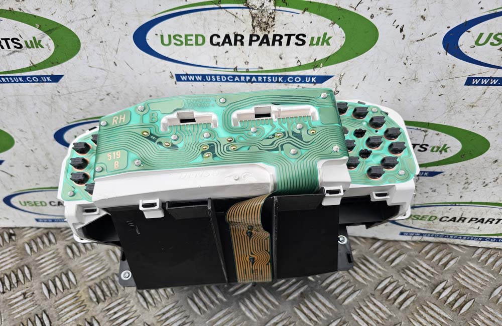 Toyota Yaris MK1 1.0 VVTI Speedometer 83800-0D410 | Used Car Parts UK