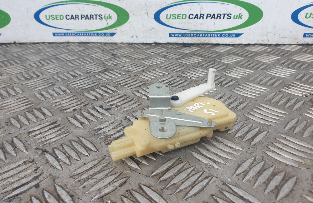 Toyota Yaris boot catch tailgate lock motor MK1 | Used Car Parts UK