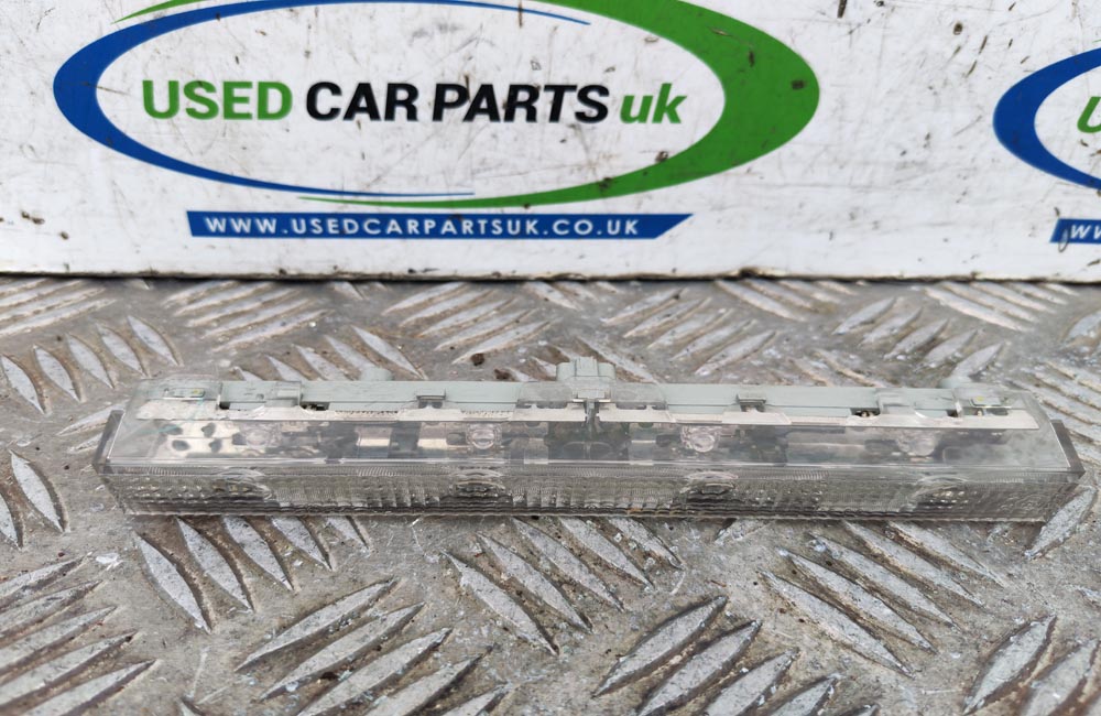 Toyota Yaris MK2 Rear Middle Brake Light | Used Car Parts UK