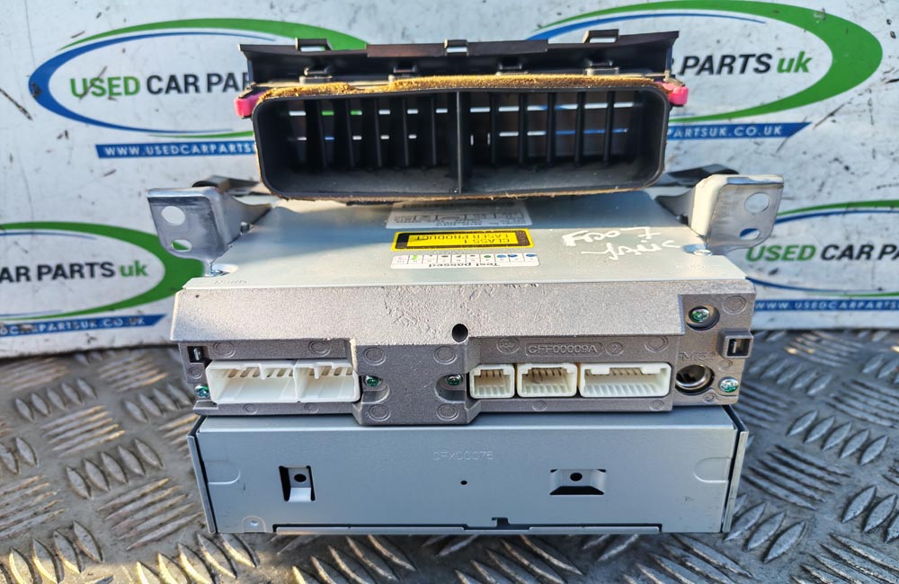 Toyota Yaris MK2 CD Player 86120-0D210 | Used Car Parts UK