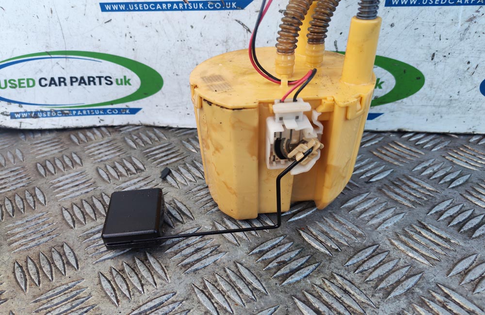 Toyota Yaris MK2 D4D Fuel Sender Gauge | Used Car Parts UK