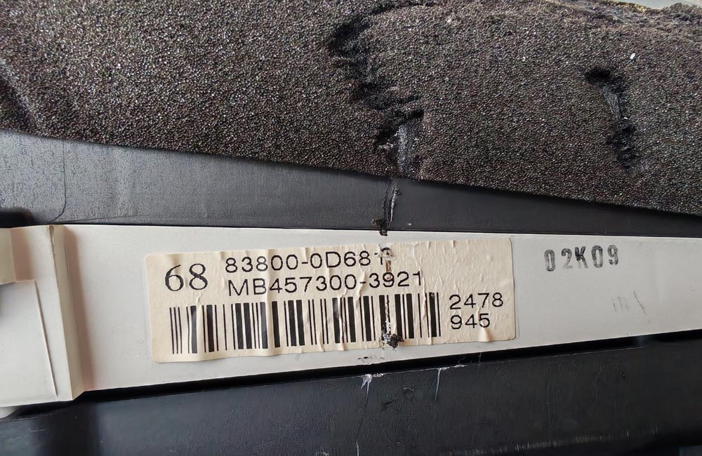 Toyota Yaris MK2 D4D Speedometer 83800-0D681 | Used Car Parts UK