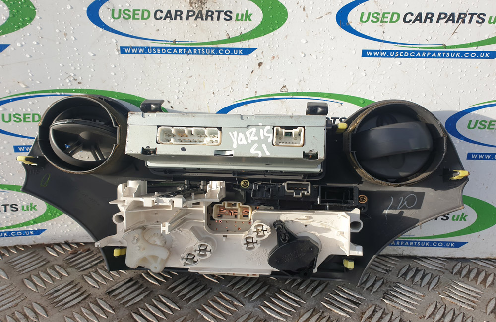 Toyota Yaris MK1 dash display 86110-52022 | Used Car Parts UK