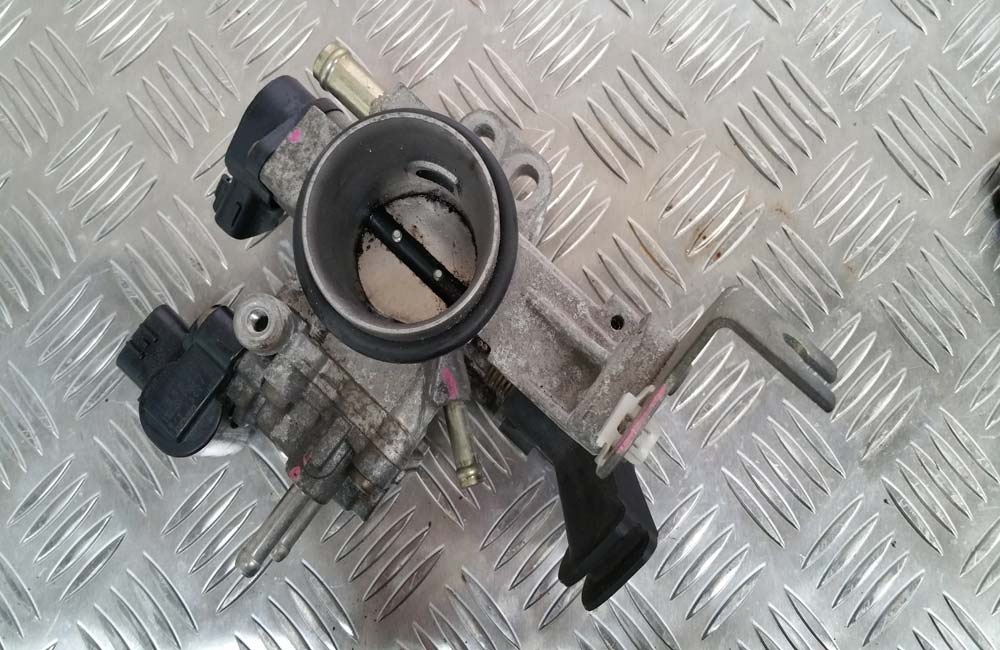 Toyota Yaris throttle body 2003-2006 | Used Car Parts UK