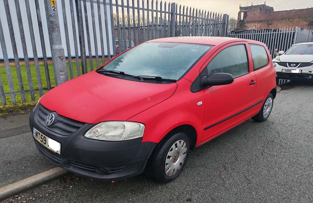 VW Fox High Level Middle Brake Light 5Z6945097 | Used Car Parts UK