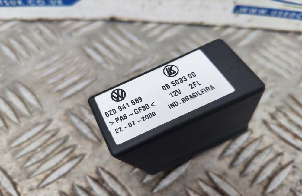 VW Fox Light Control Relay 5Z0941589 | Used Car Parts UK