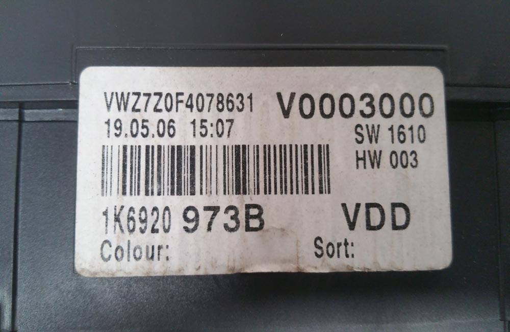VW Golf MK5 R32 speedo dash clocks | Used Car Parts UK