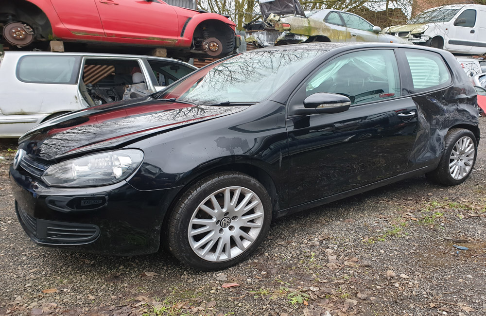 VW Golf MK6 14 Petrol Engine Bay Fuse Box Used Car Parts UK vw-golf-mk6-14-petrol-engine-bay-fuse-box-used-car-parts-uk