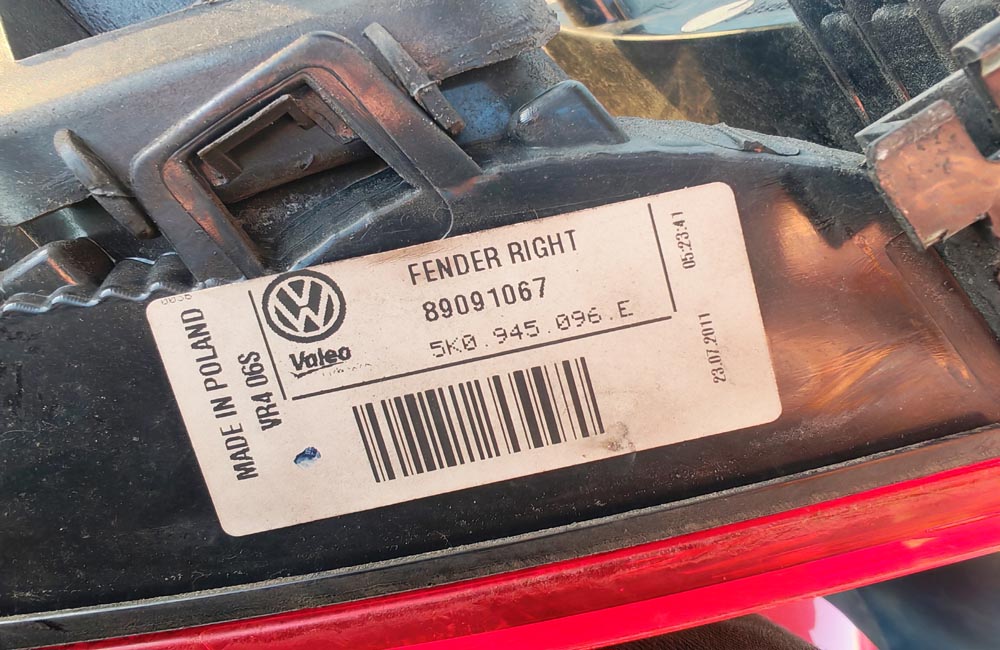 VW Golf MK6 Drivers Back Brake Light Lamp | Used Car Parts UK