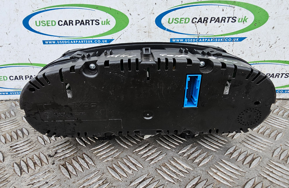 VW Golf MK6 Speedometer 2.0 TDI 5K0920971A | Used Car Parts UK