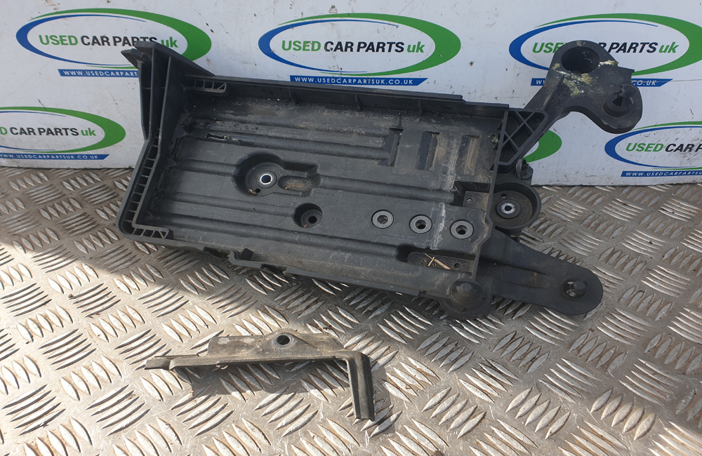 VW Golf MK7 GTD battery tray box clamp | Used Car Parts UK