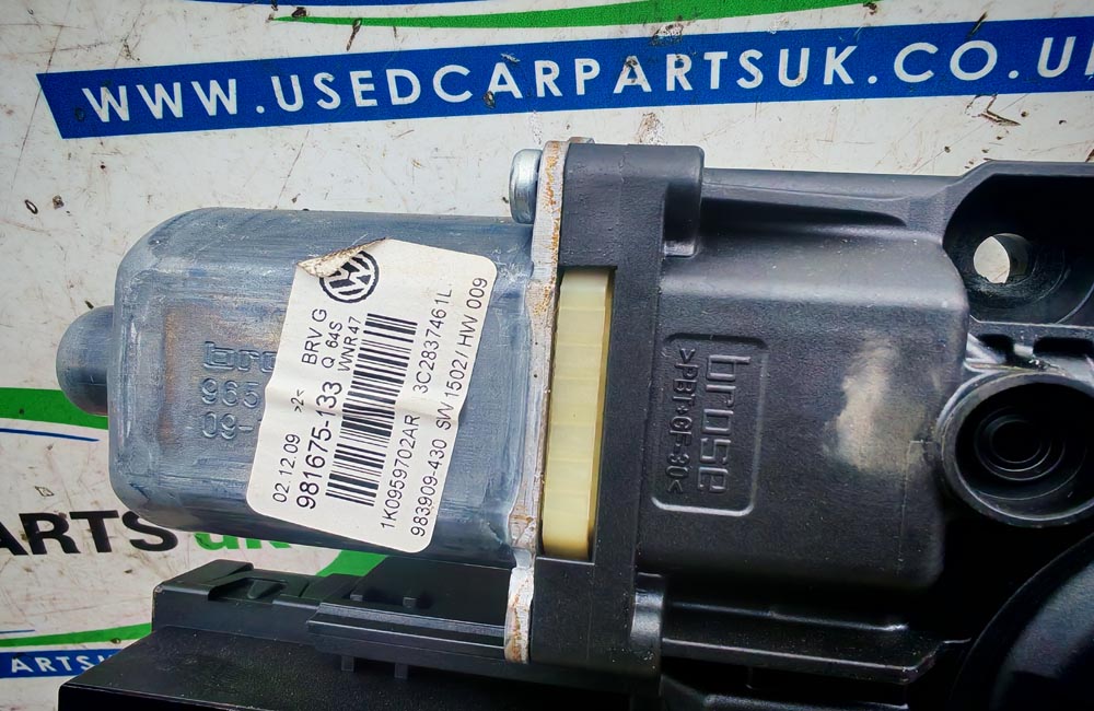 VW Passat B6 Window Motor Front Left Door 1K0959702AR | Used Car Parts UK