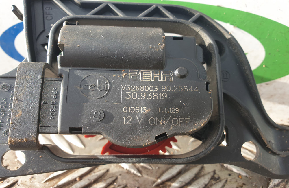 VW Polo heater flap motor V3268003 6R2907511A | Used Car Parts UK